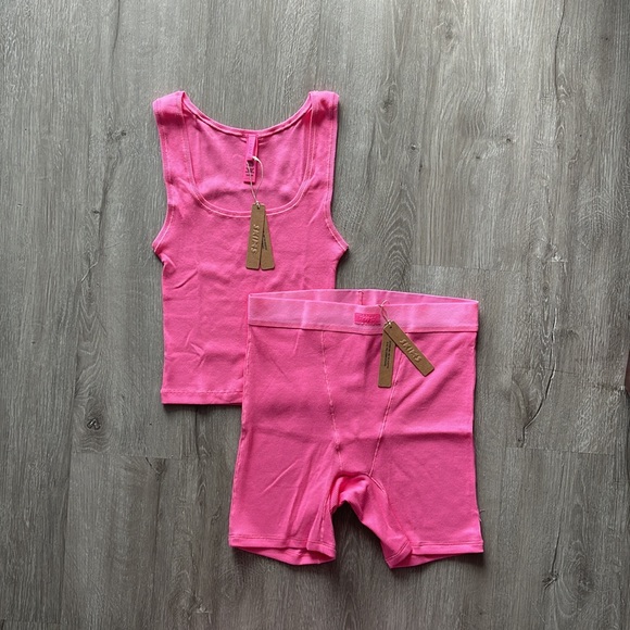 SKIMS | Tops | Skims Sugar Pink Set | Poshmark